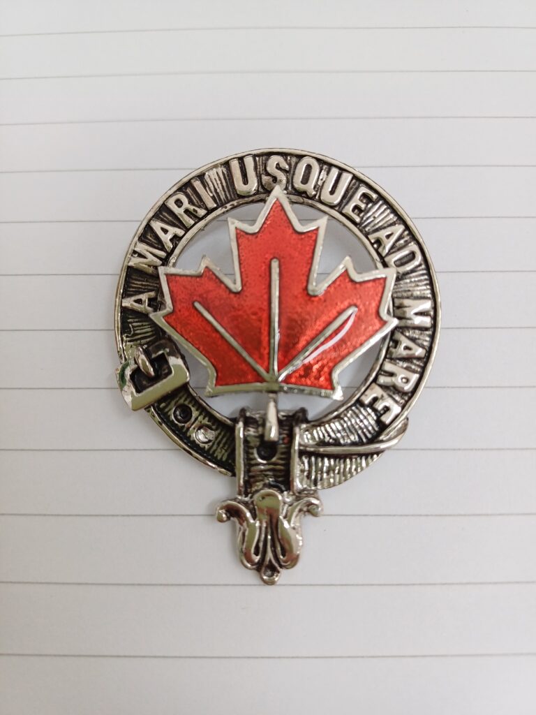 Maple Leaf Cap Badge - The Kilt Lady